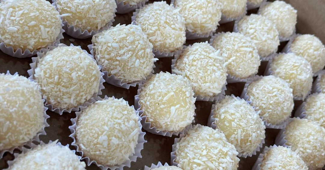 Receita de beijinho a melhor e mais fácil! - Confeiteira