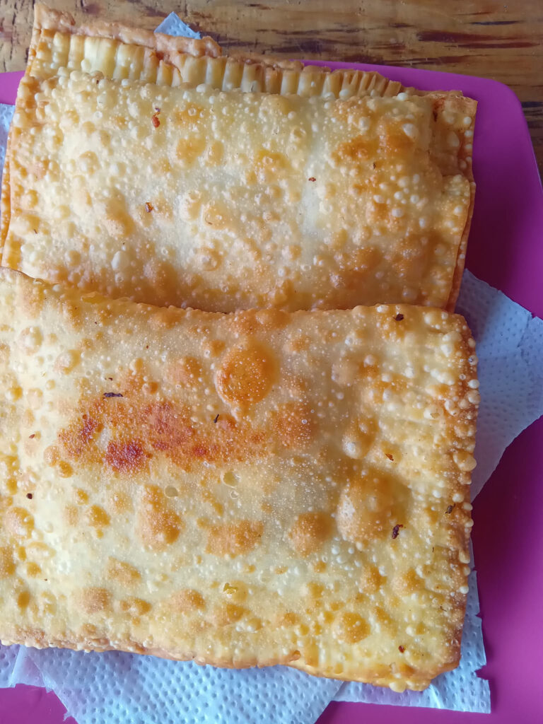 Pastel de queijo - Melhor Receita - Confeiteira de Sucesso