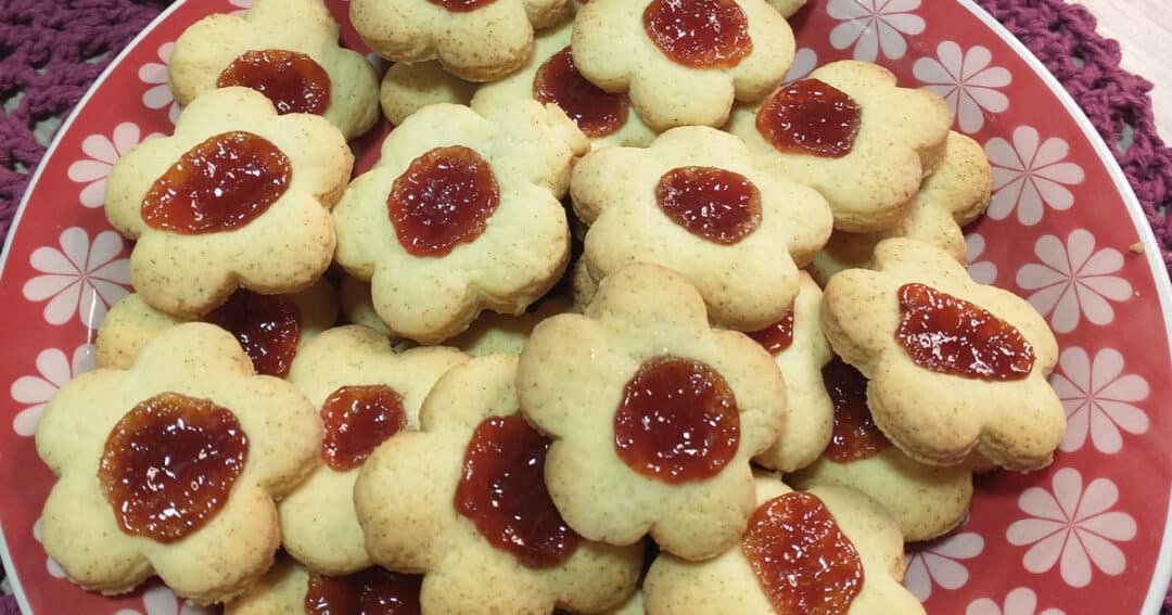 Biscoito Amanteigado com Goiabada Receita que derrete na boca!