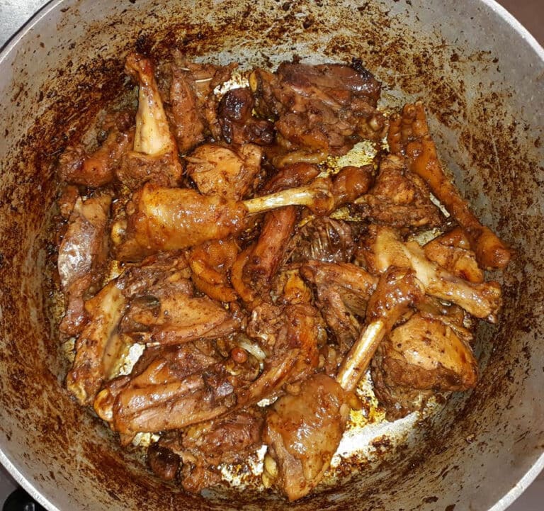 Frango com Quiabo Receita Mineira! Sem babar, quiabo sequinho!