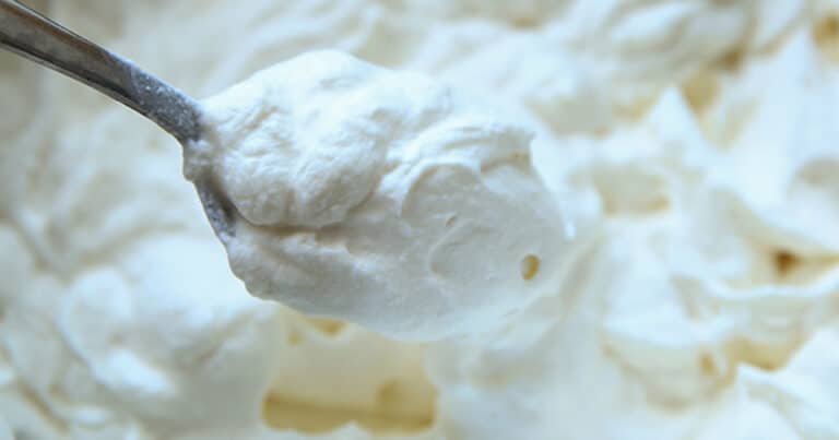 Como fazer Nata Caseira? Receita Fácil com poucos ingredientes!