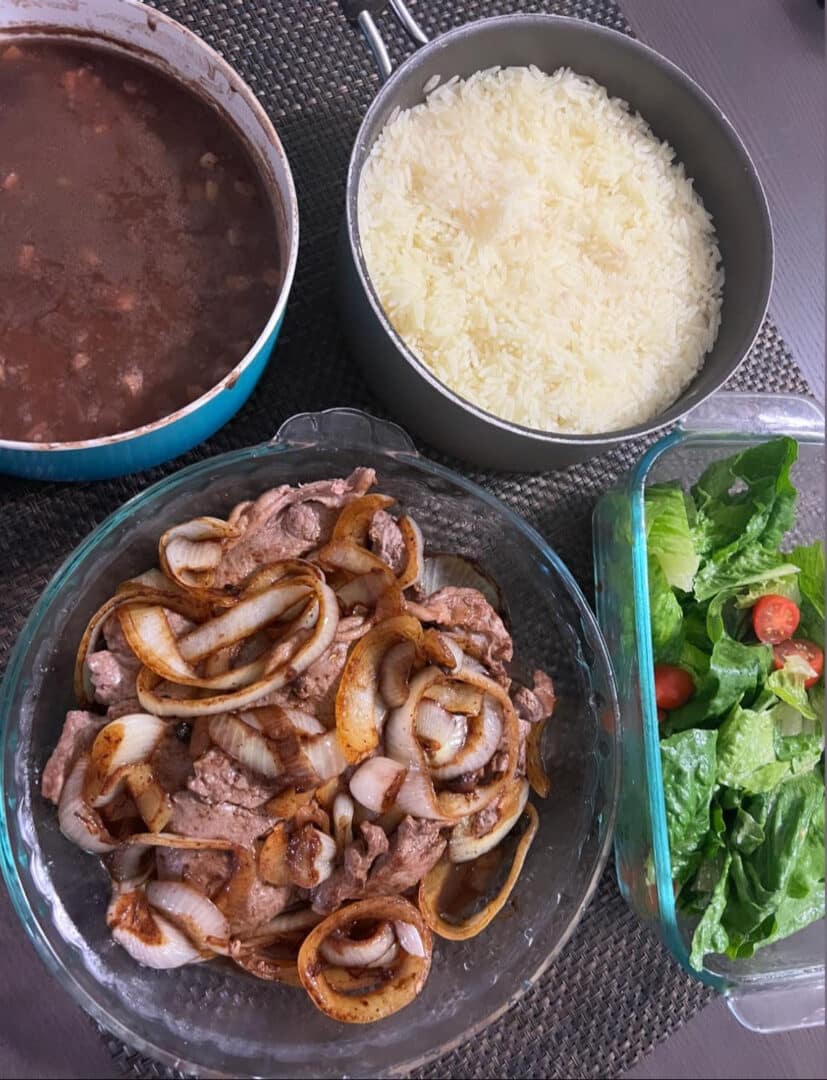 Bife Acebolado Melhor receita! Super Fácil de fazer.